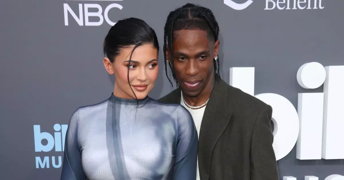 Kylie Jenner et Travis Scott aux Billboard Music Awards 2022 : photos