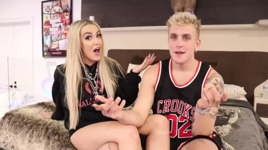 Tana Mongeau සහ Jake Paul