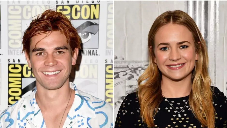 KJ Apa le Britt Robertson