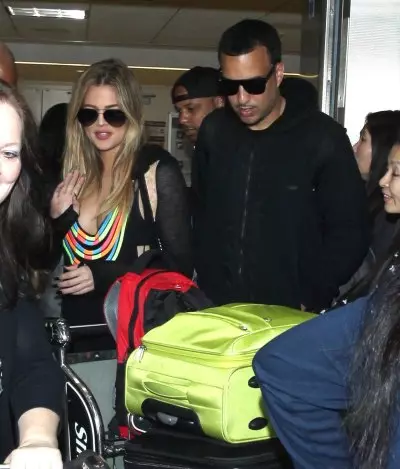 Khloe Kardashian และ French Montana ใน Car