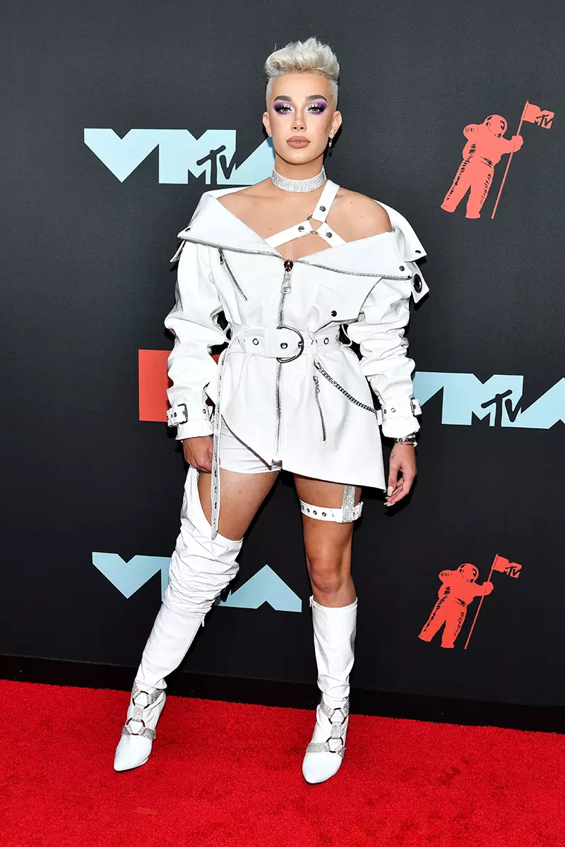 جیمز چارلس VMAs 2019