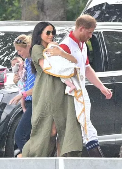 Harry herceg Meghan Sussex hercegnőjével és Archie Harrison Mountbatten-Windsorral