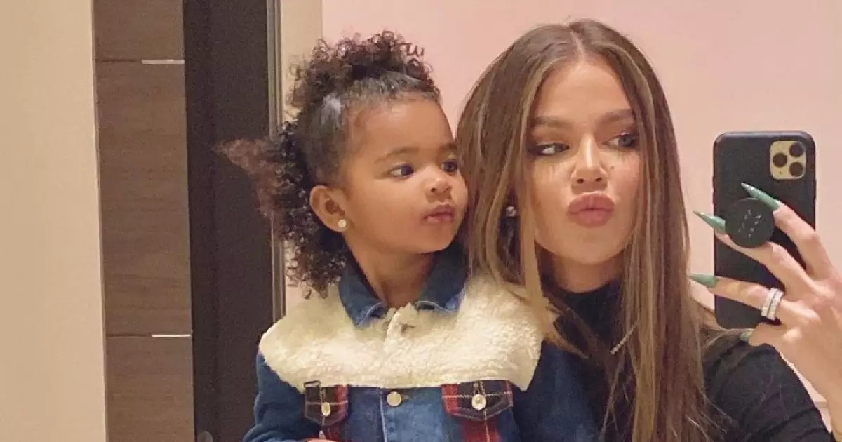 Khloe Kardashian het gekritiseer vir die verkoop van True se gebruikte klere