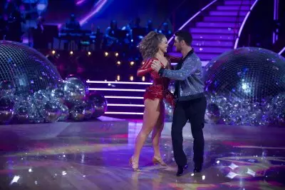 HANNAH BROWN, ALAN BERSTEN Dancing With the Stars linggo 1