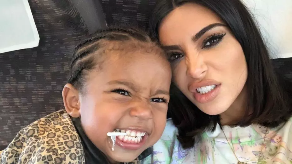 Saint West und Kim Kardashian Lustige Gesichter Instagram