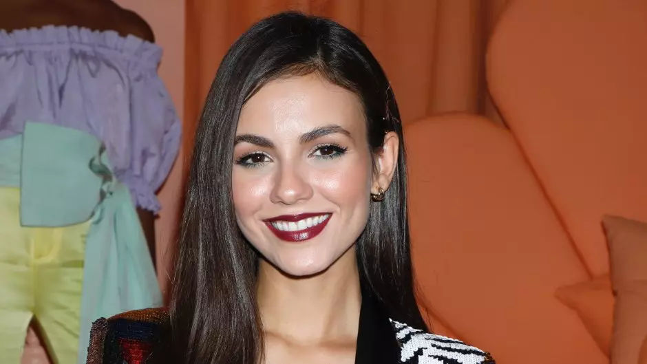 Victoria Justice Patterned jacket Zoey 101 Reboot