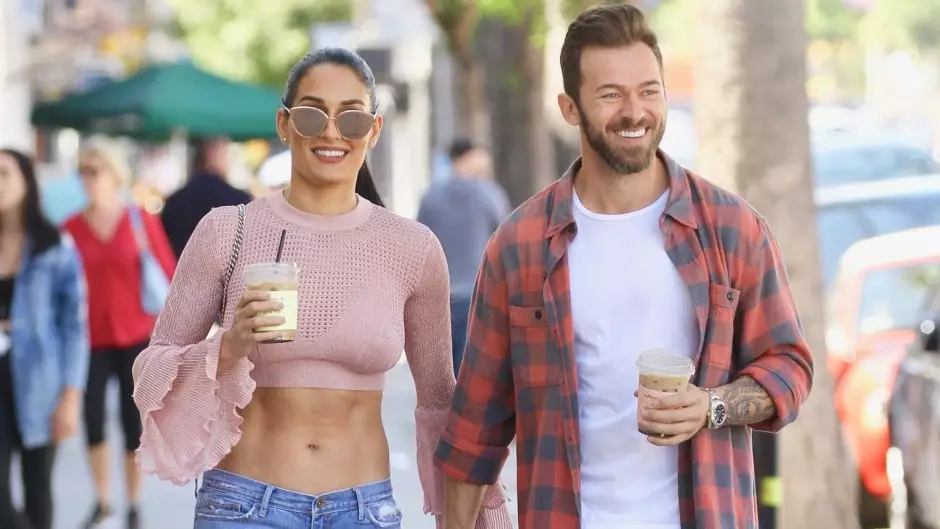 Nikki Bella und ihr Freund Artem Chigvintsev filmen ihre neue Reality-TV-Show in Studio City