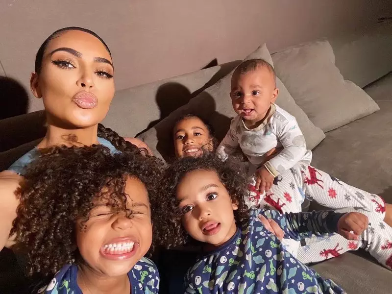 Kim Kardashian และ Kids