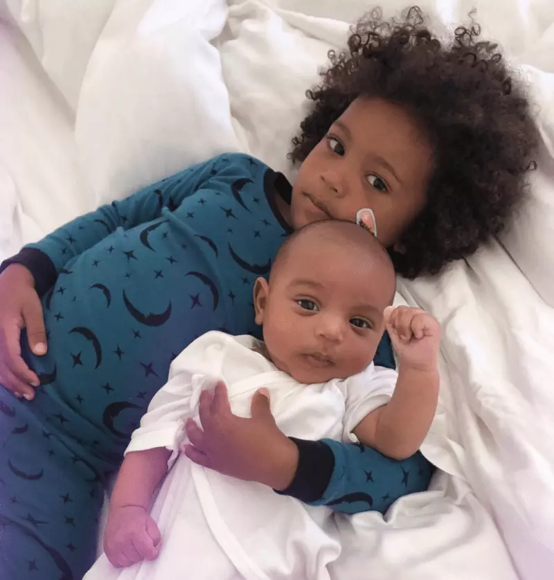 Saint West dan Psalm West