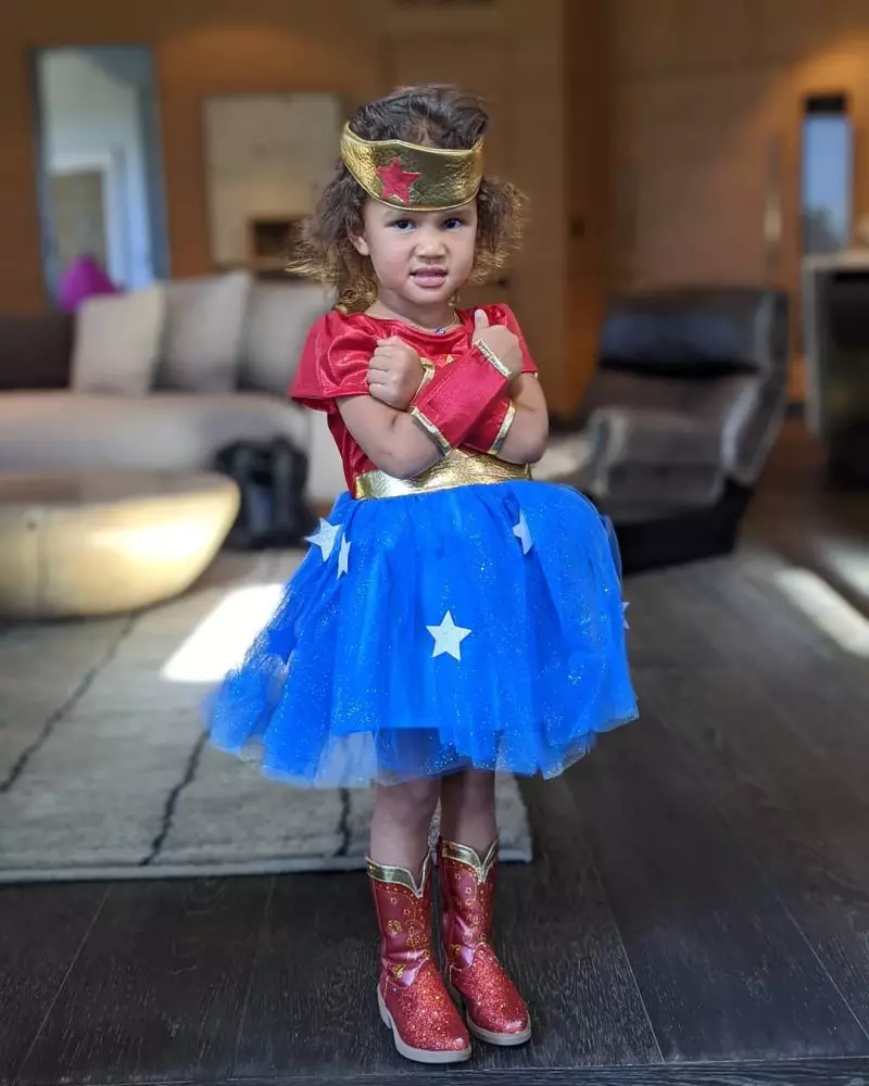 Mga Celebrity Kids Halloween Costume 2019, Luna Stephens