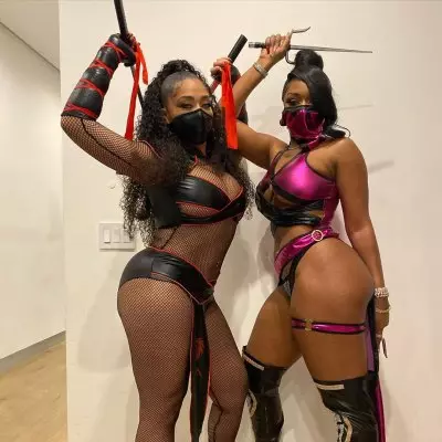 Izinxibo zeHalloween ezidumileyo zika-2019, uJordyn Woods kunye noMegan Thee Stallion