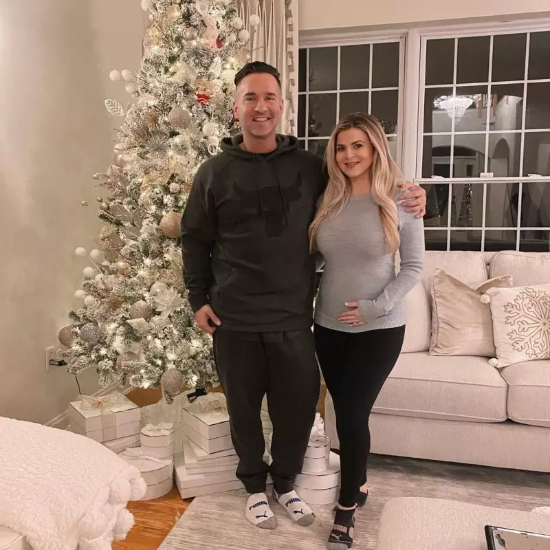 A helyzet Lauren Sorrentino baby bump karácsony