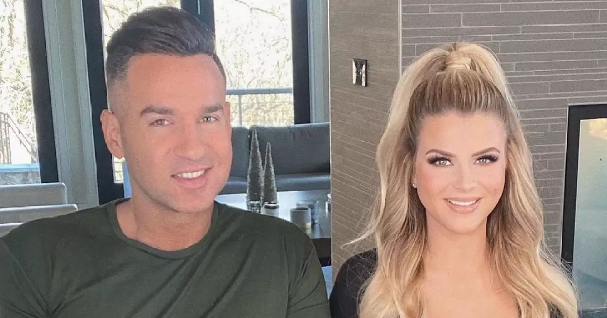 'Jersey Shore': Mkazi wa Mike Sorrentino Lauren Woyembekezera Ndi Mwana Nambala 1