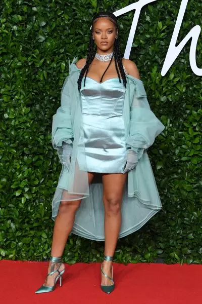 Rihanna i le British Fashion Awards