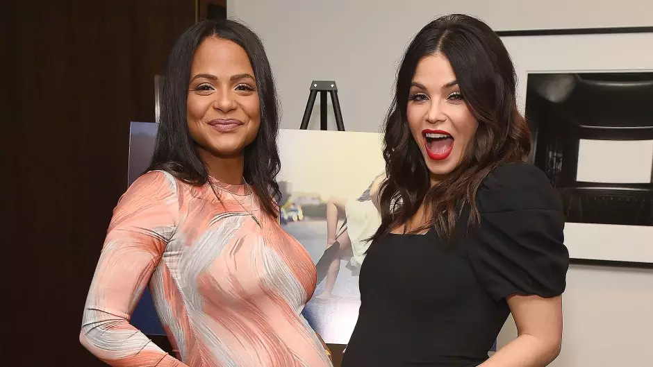 Christina Milian a Jenna Dewan předvádějí Baby Bumps