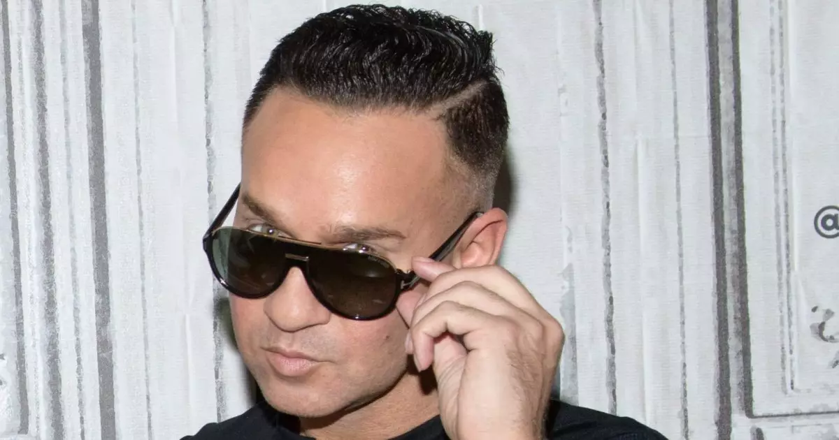 'Jersey Shore': Mike 'Durum' Sorrentino 3 Yılını Ayık Olarak Kutluyor