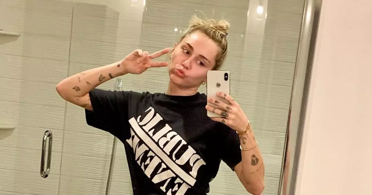 Miley Cyrus je iskrena o 'self-love' i 'Care' na Instagramu