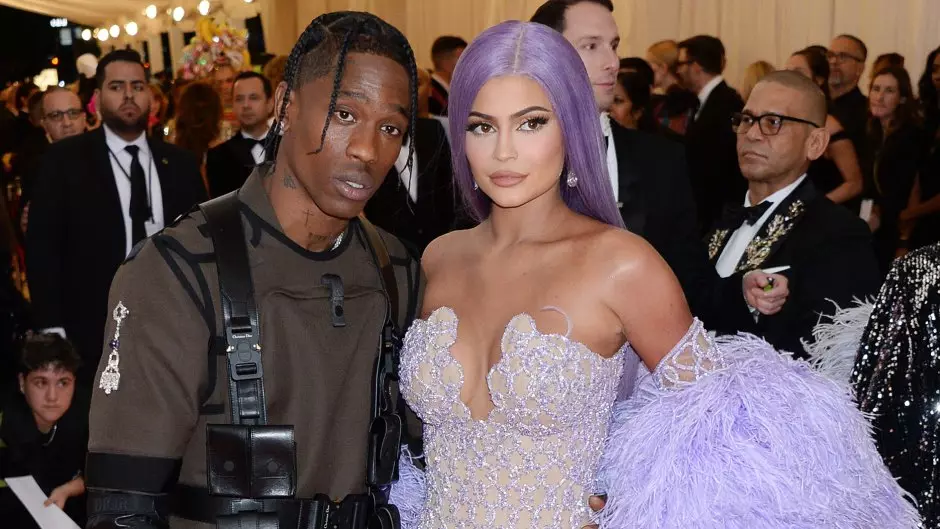 Travis Scott deler indsigt i Kylie Jenner Split på nyt album