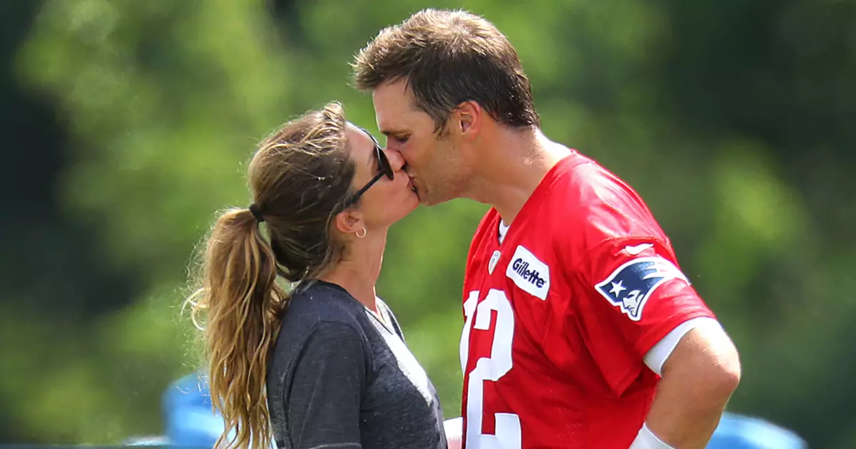 Tom Brady e Gisele Bundchen están "máis namorados que nunca"