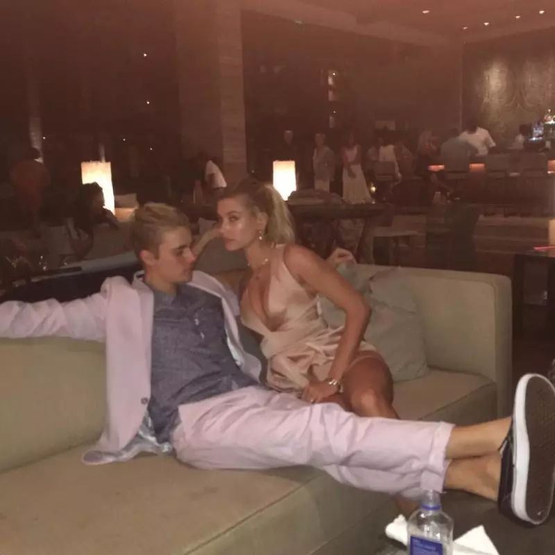 Justin Bieber en Hailey Baldwin in januari 2016