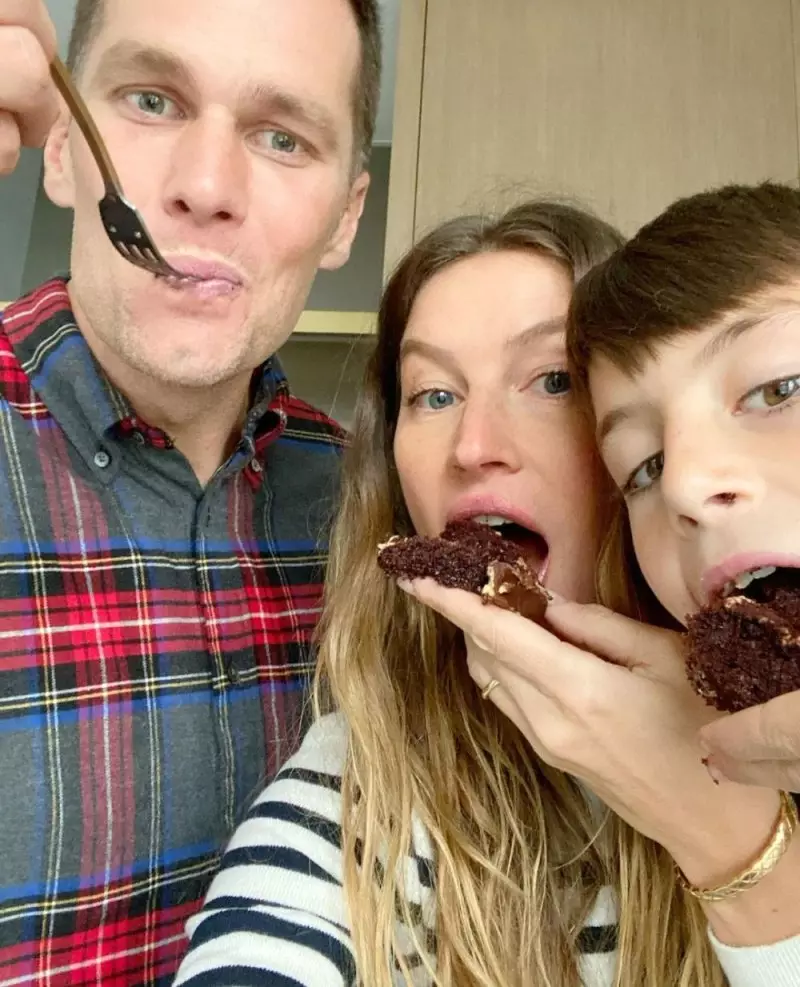Foto Keluarga Lucu Tom Brady dan Gisele Bundchen Dengan 3 Anak Mereka 4