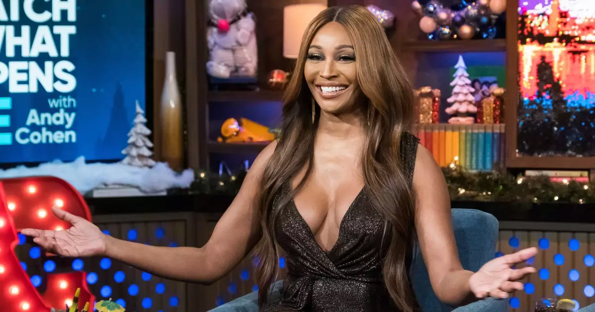 Cynthia Bailey קאַנפיוזז טראַפ - באָכער פֿאַר טאָם בראַדי: זען פּיק!