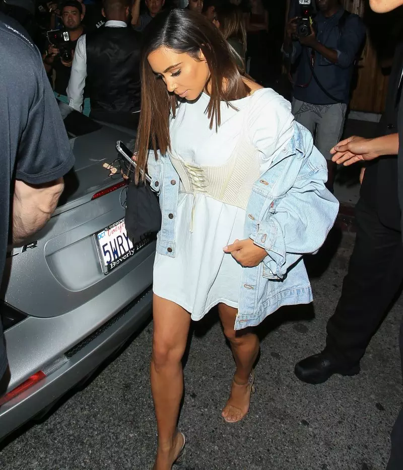 Kim kardashian outfit 6
