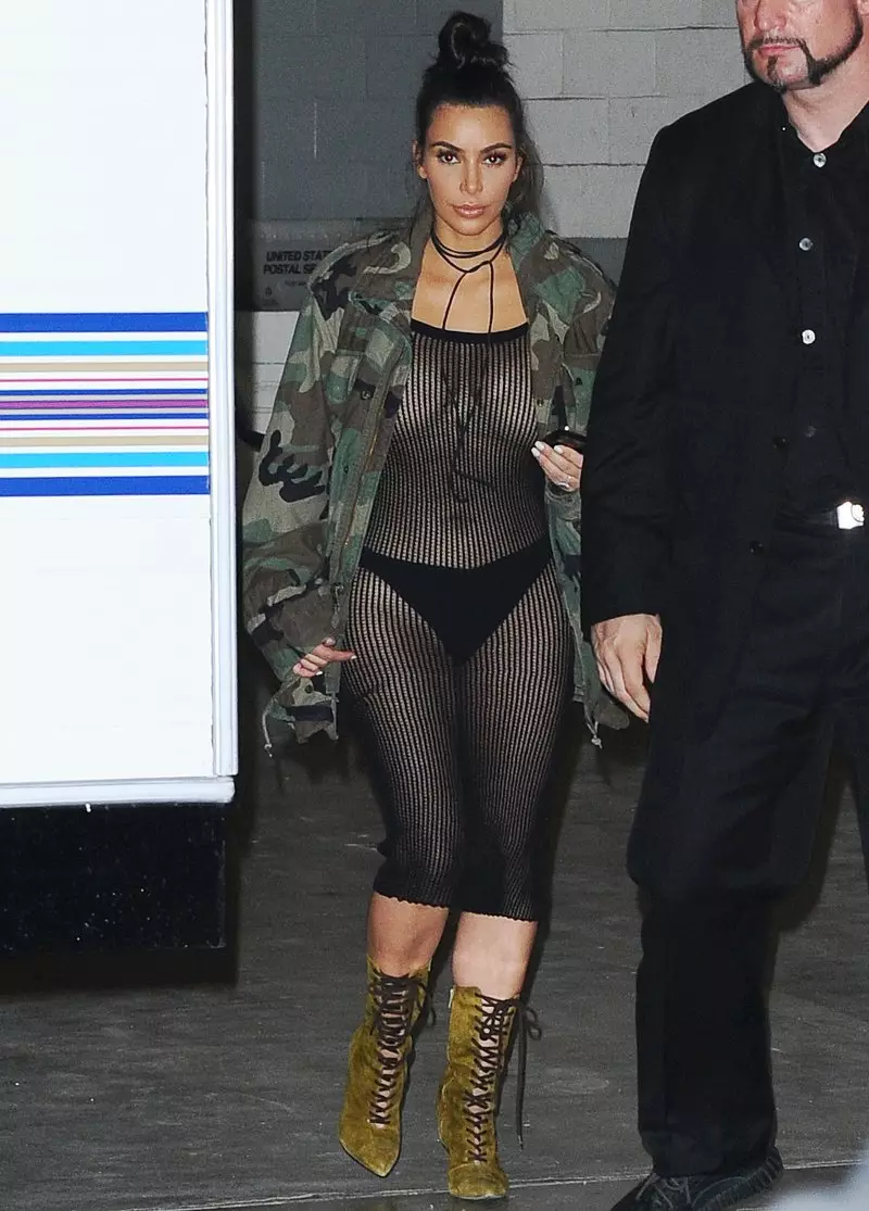 Kim kardashian outfit 8