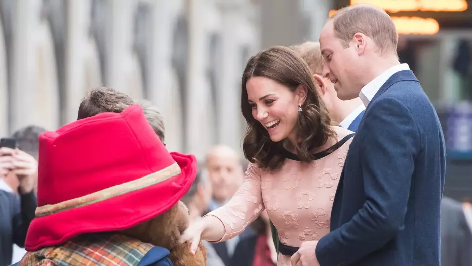 Kate Middleton crește umflătură