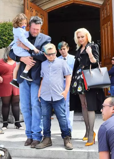 blake shelton gwen stefani niños chapoteo