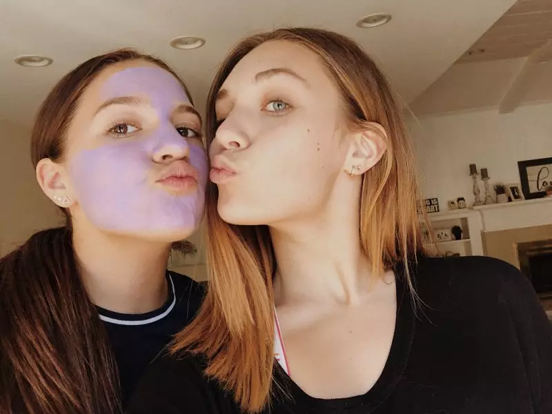 Sawiradii Maddie iyo Mackenzie Ziegler ee ugu quruxda badnaa sannadihii la soo dhaafay