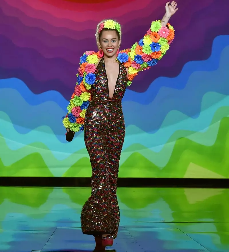 Miley cyrus vma outfit 2