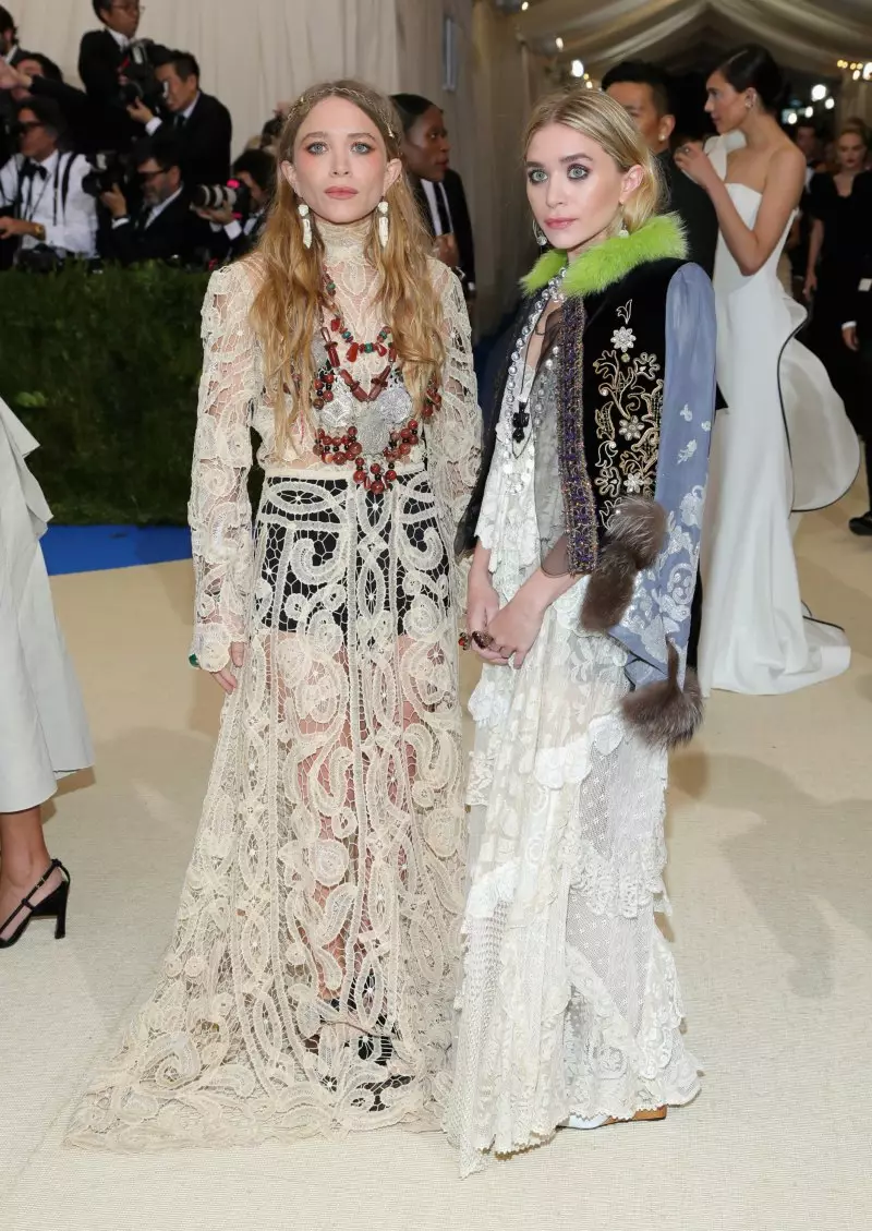 Mary kate ashley olsen se setkala gala