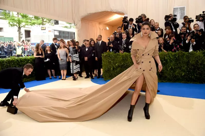 Priyanka chopra se setkala gala