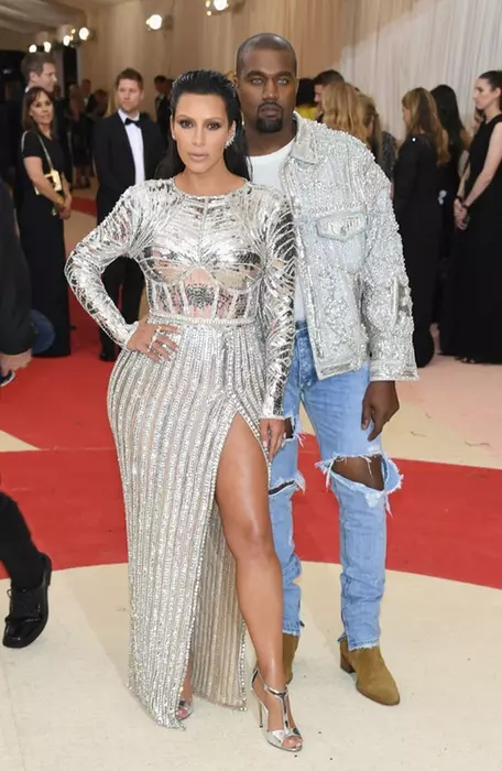 Kanye west kim kardashian o kopane le gala