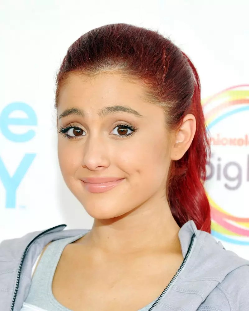 Ariana grande ni adtong 2011