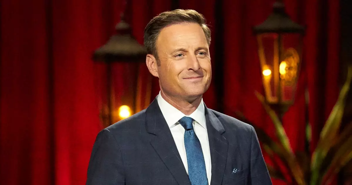 Zakaj Chris Harrison ni v 'The Bachelor'? Gostitelj se lahko uredi