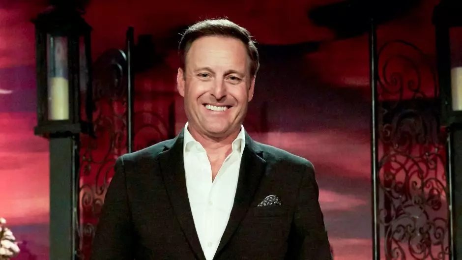 Bachelor Nation reagisce a Chris Harrison che si dimette da ospite