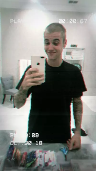 Justin Bieber Selfie