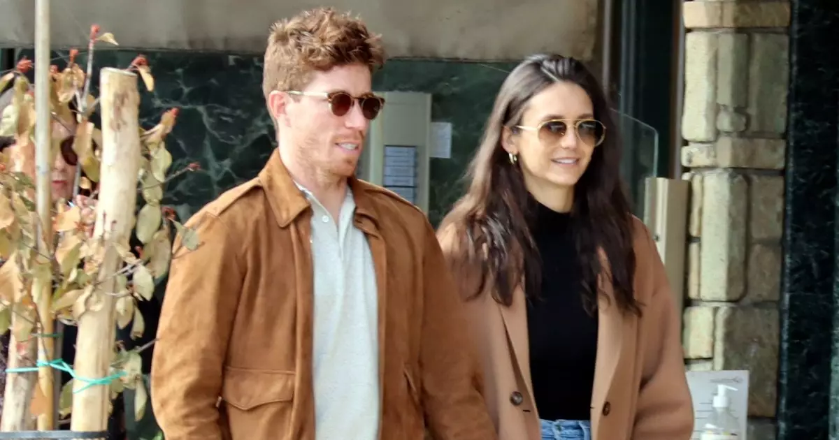 Nina Dobrev, Cariad Shaun White yng Ngwlad Groeg: Gweler y Lluniau