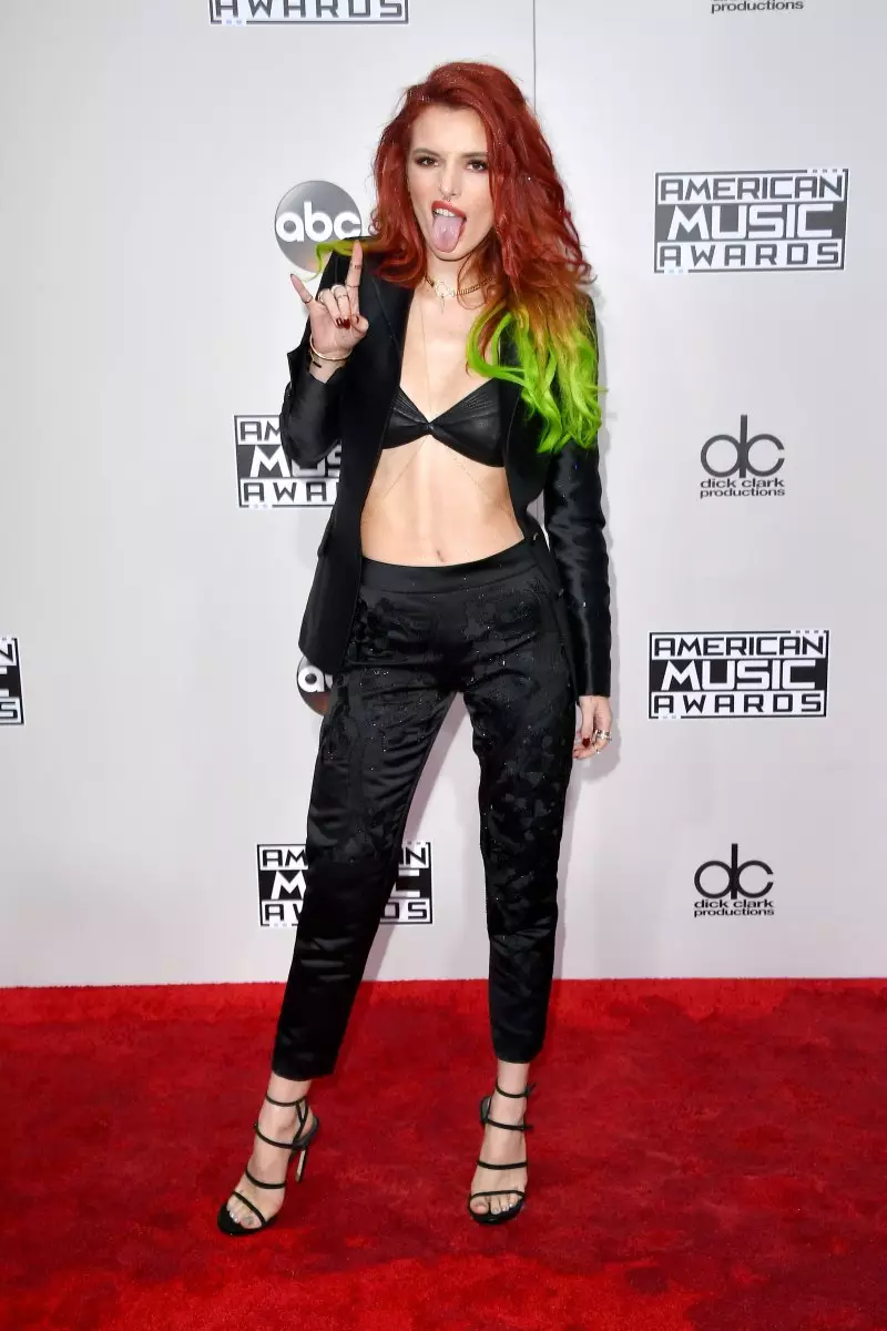 Bella Thorne Amas 2016