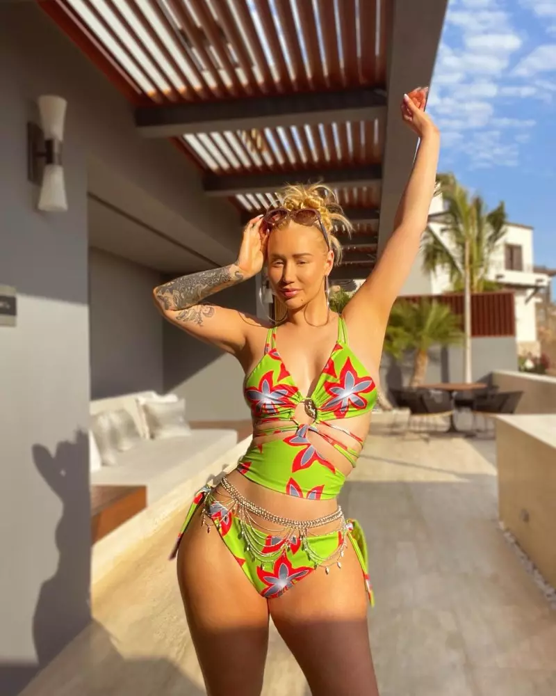 Iggy Azalea Bikini Foto's