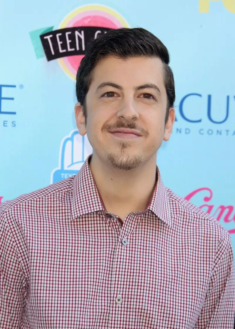 Christopher mintz pre rodičov sexuálne scény