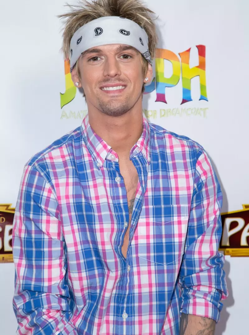 Aaron carter menggugat orang tua