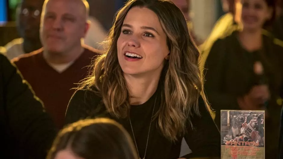 Sophia bush chicago pd