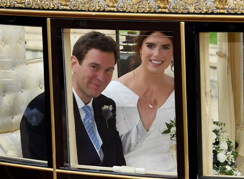 Anuncio da princesa Eugenie embarazada número 1 co seu marido Jack Brooksbank