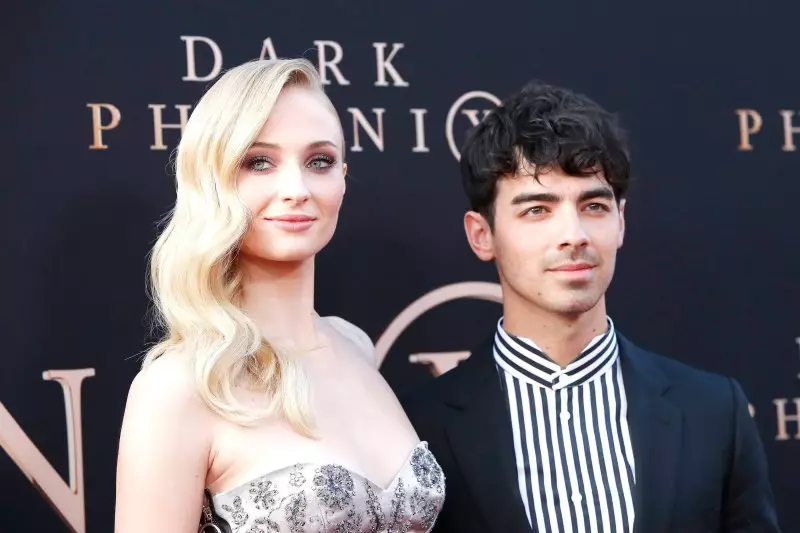 sophie turner e joe jonas na estrea mundial de Dark Phoenix