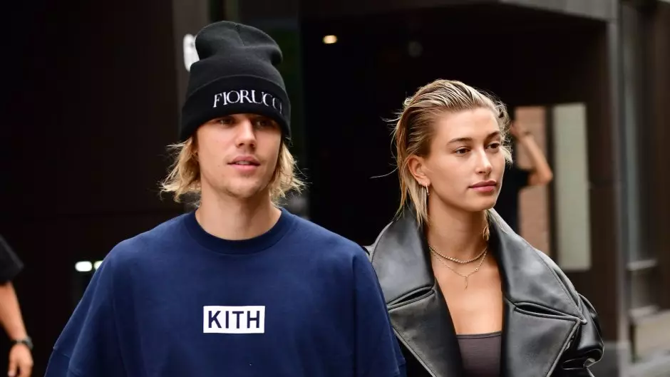 Justin Bieber nrog Hailey Baldwin hauv NYC