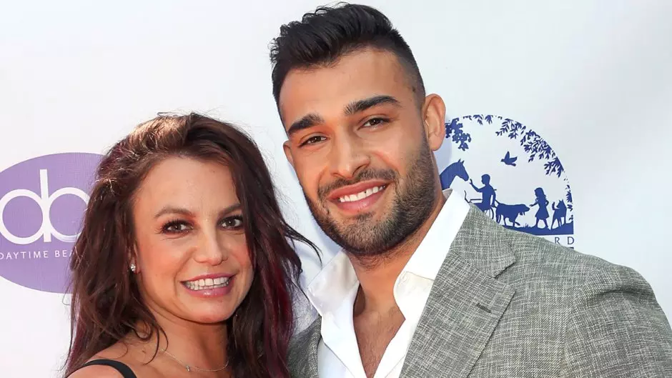 Britney Spears 'Fiance Sam Asghari ka Tahlehelo ea Bokhachane 3106_1