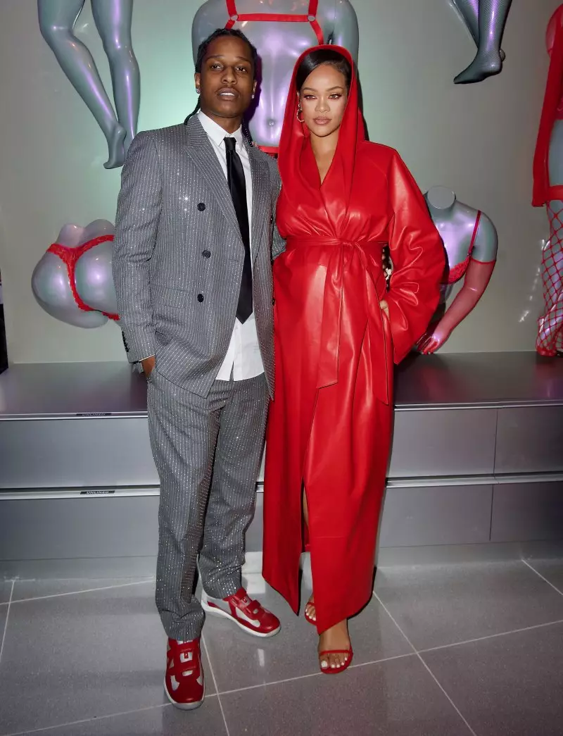 Rihanna ASAP Rocky Surprise Útlit Fenty Red Leður